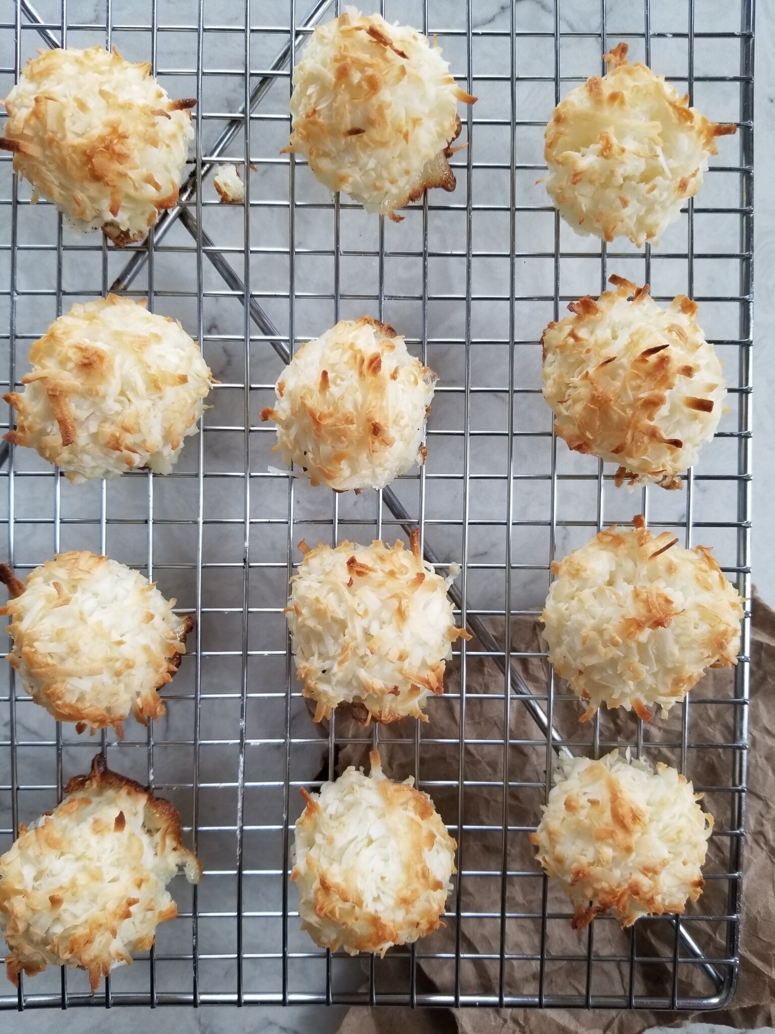 Healthy Macaroons - The Hint of Rosemary