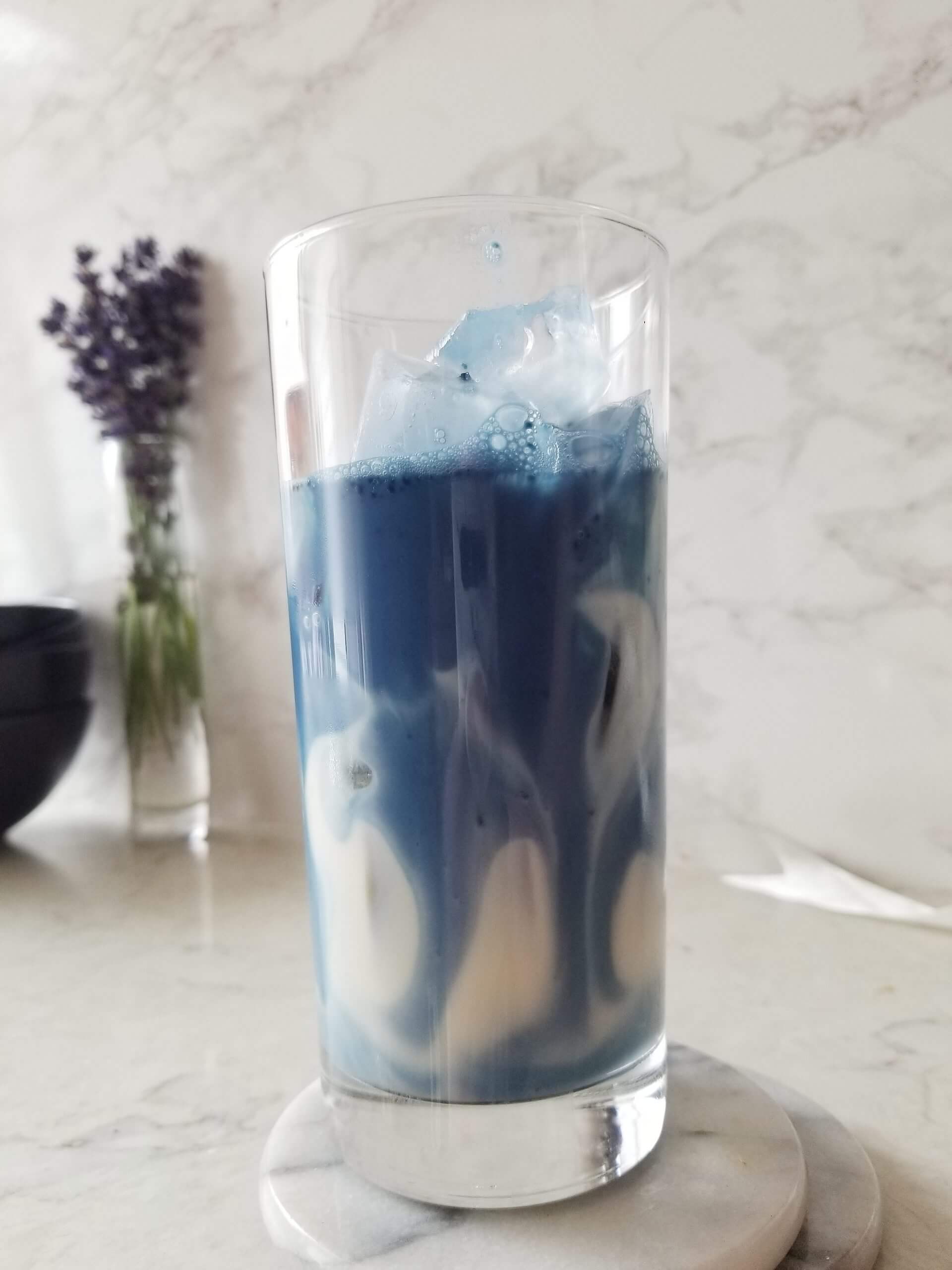 Mermaid Latte (Butterfly Pea Matcha Latte) - The Hint of Rosemary