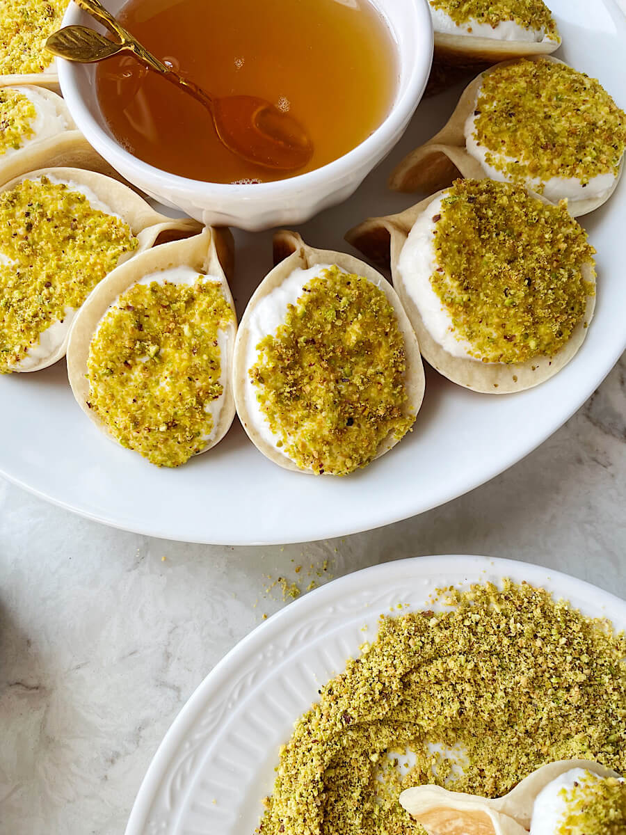 Qatayef Arabic Ricotta Cream Filled Pancakes (قطايف) - The Hint of Rosemary