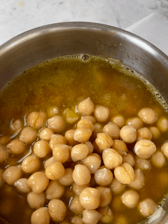 Arabic Yellow Rice with Chickpeas - The Hint of Rosemary