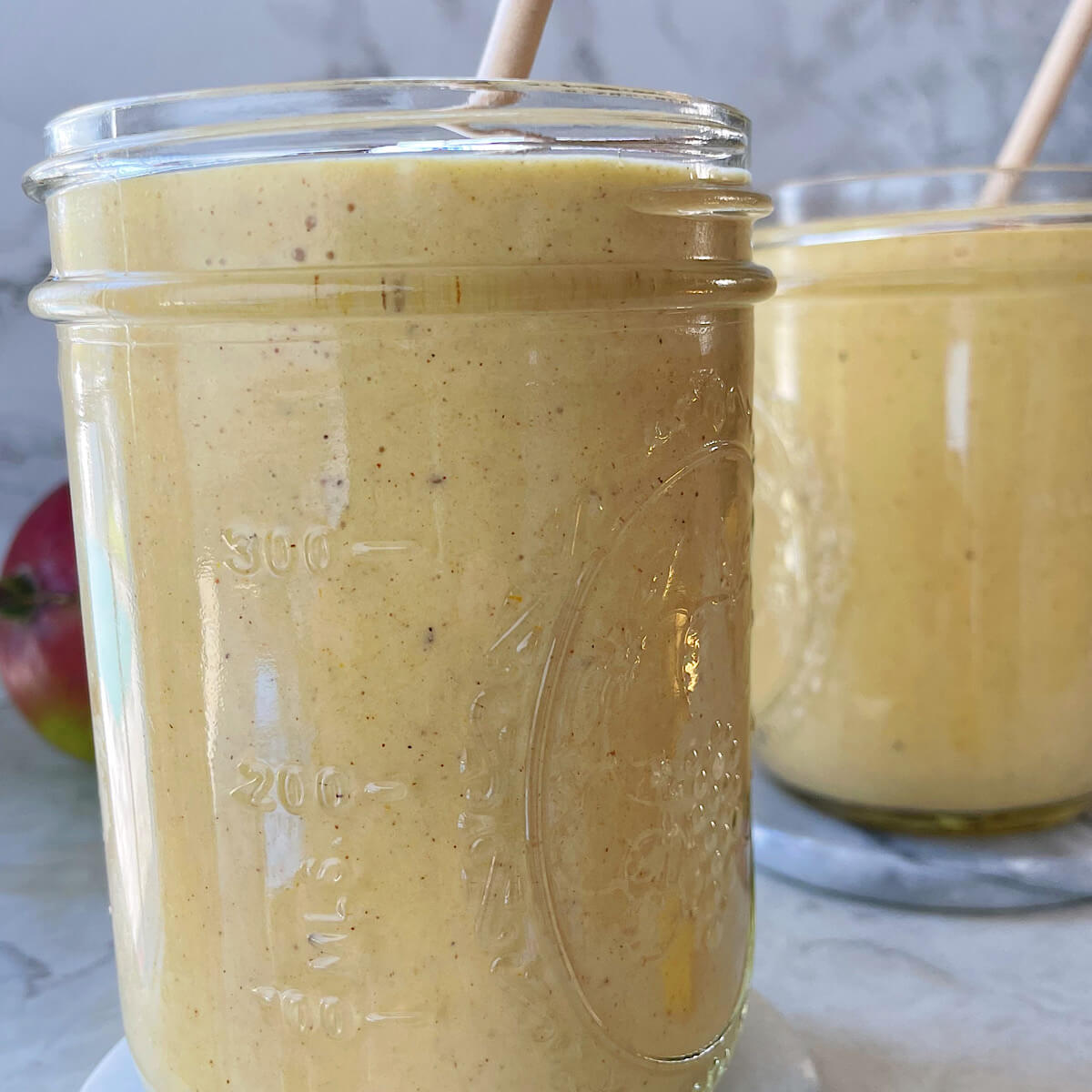 Pomegranate Smoothie (without Banana) - The Hint of Rosemary