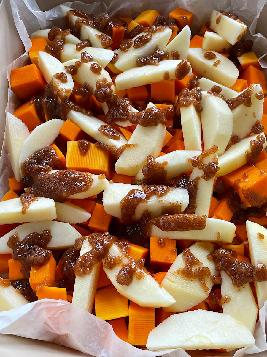 Squash Apple Bake with Delicious Topping - The Hint of Rosemary