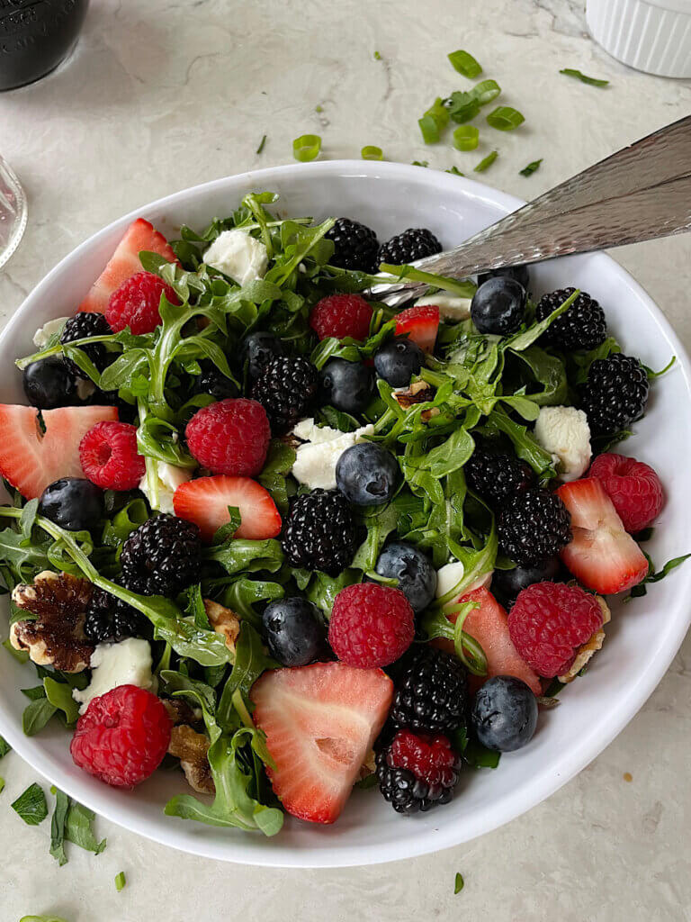 Delicious Healthy Breakfast Salad - The Hint of Rosemary